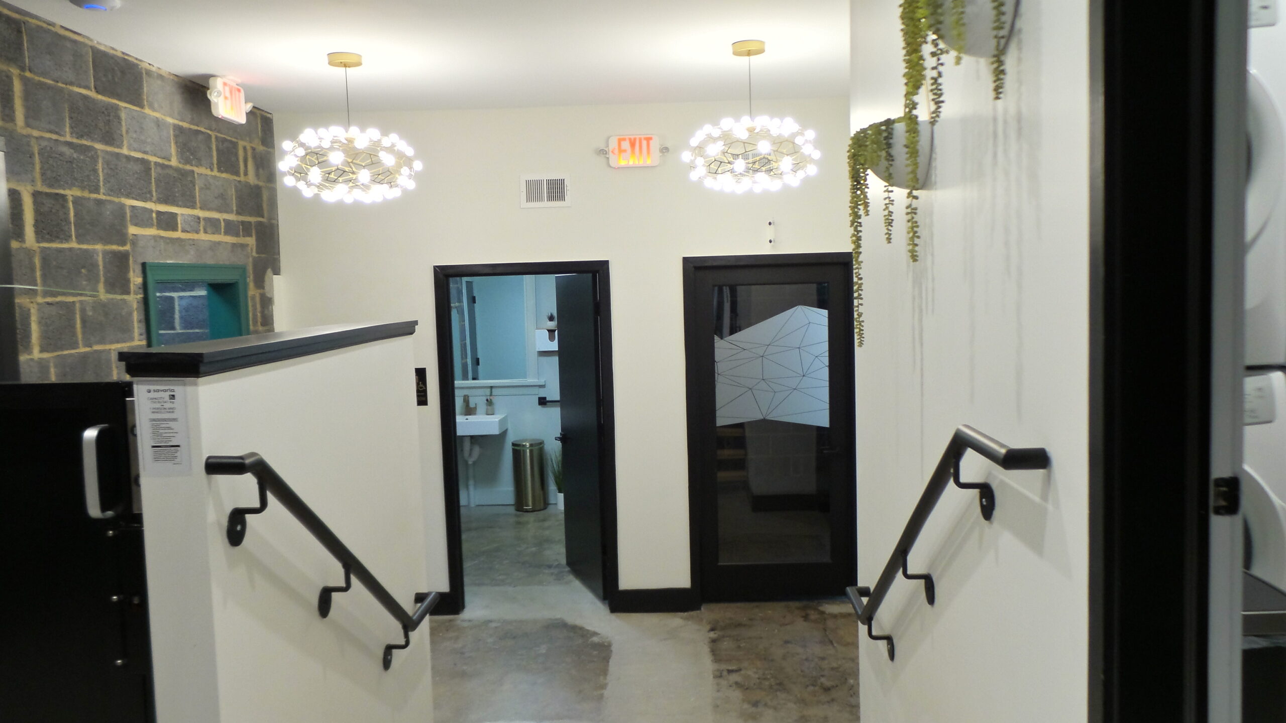 Salon Gallery - The Green Room